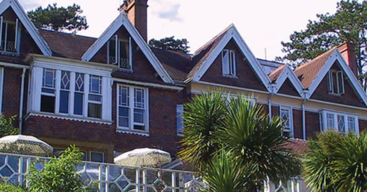 Orestone Manor – Leisure & Travel